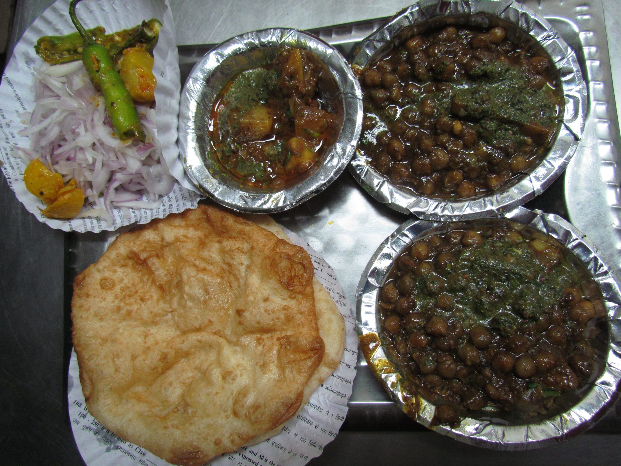 Famous Street Food Places of Delhi to Relish Your Taste Famous Street Food Places of Delhi to Relish Your Taste